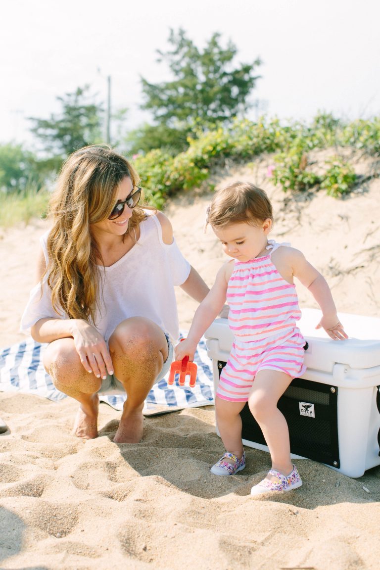 Summer Beach Picnic Essentials (with Kids) - Lauren McBride